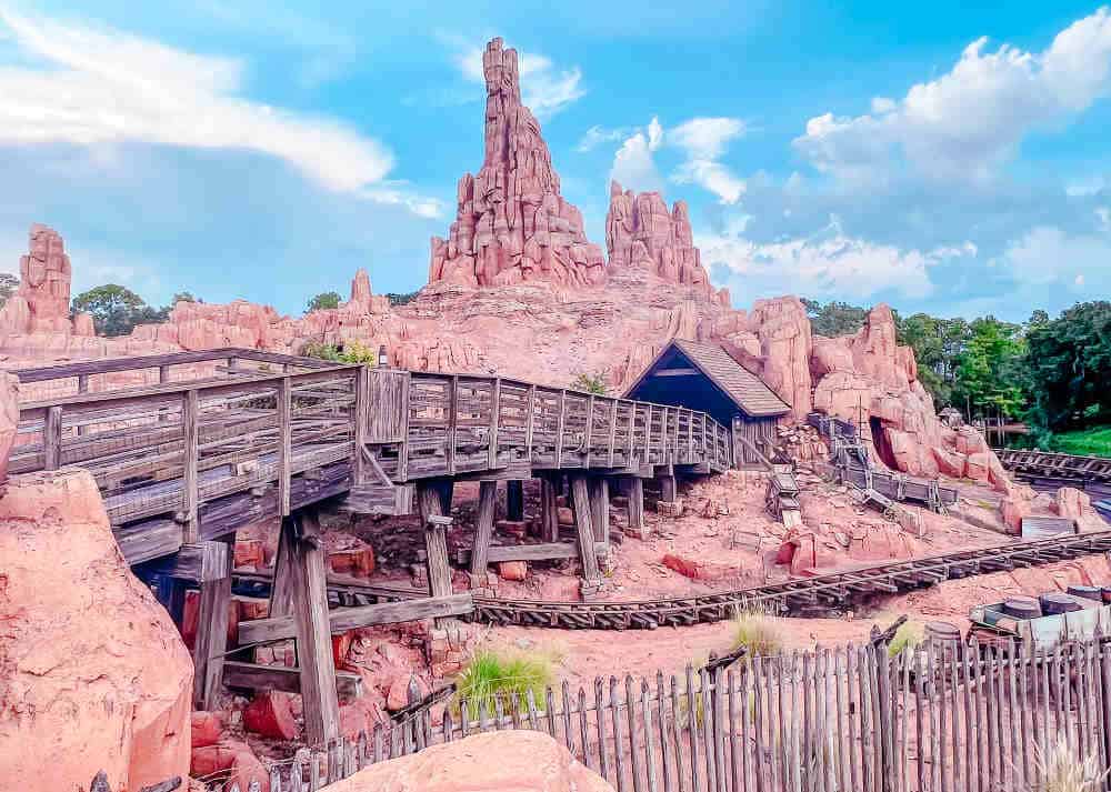 Disney World 2024: The Genie+ Guide You Need + Exclusive Cheat Sheet!